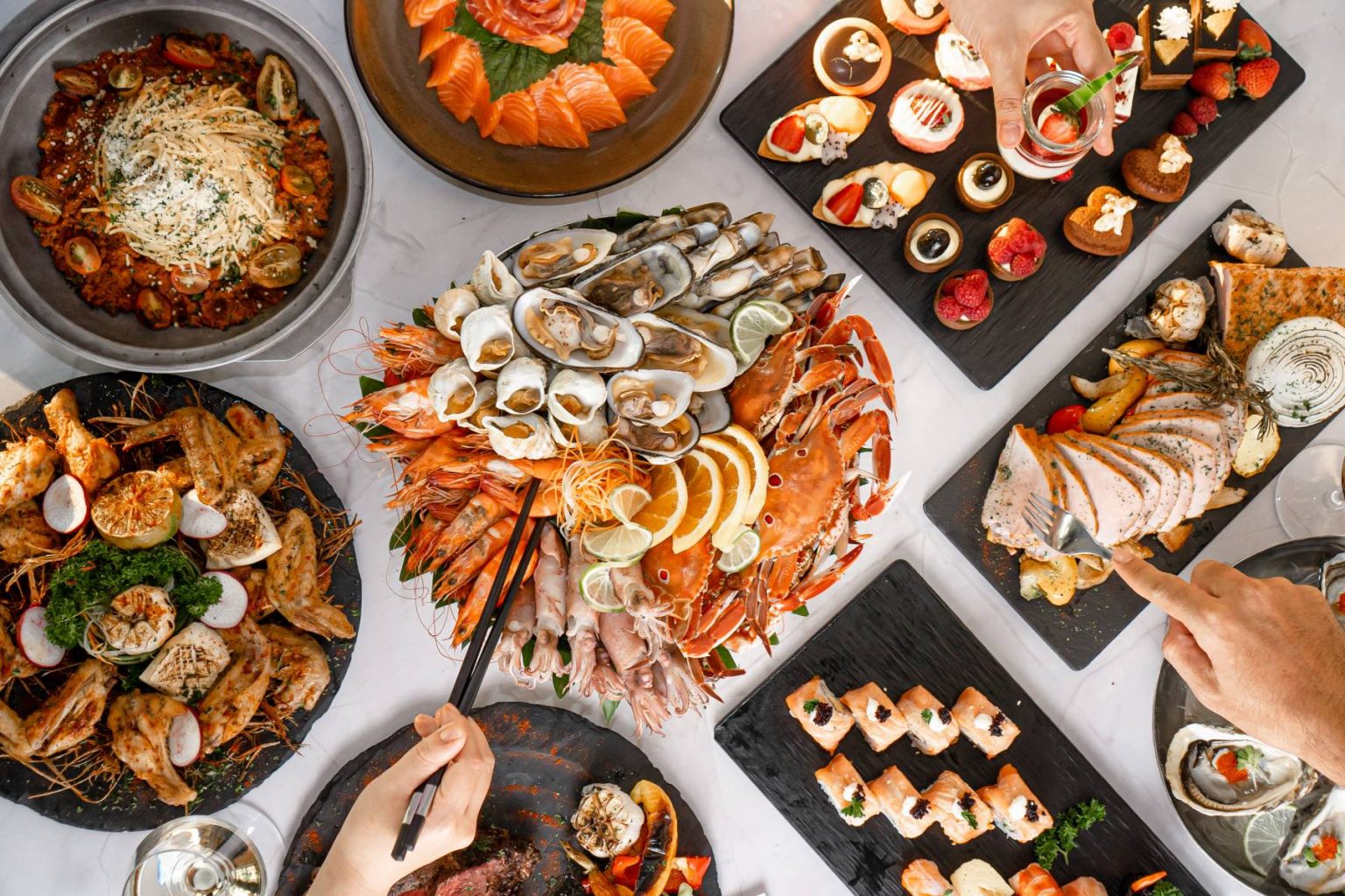 Grand Mercure Danang - FRIDAY BBQ SEAFOOD BUFFET